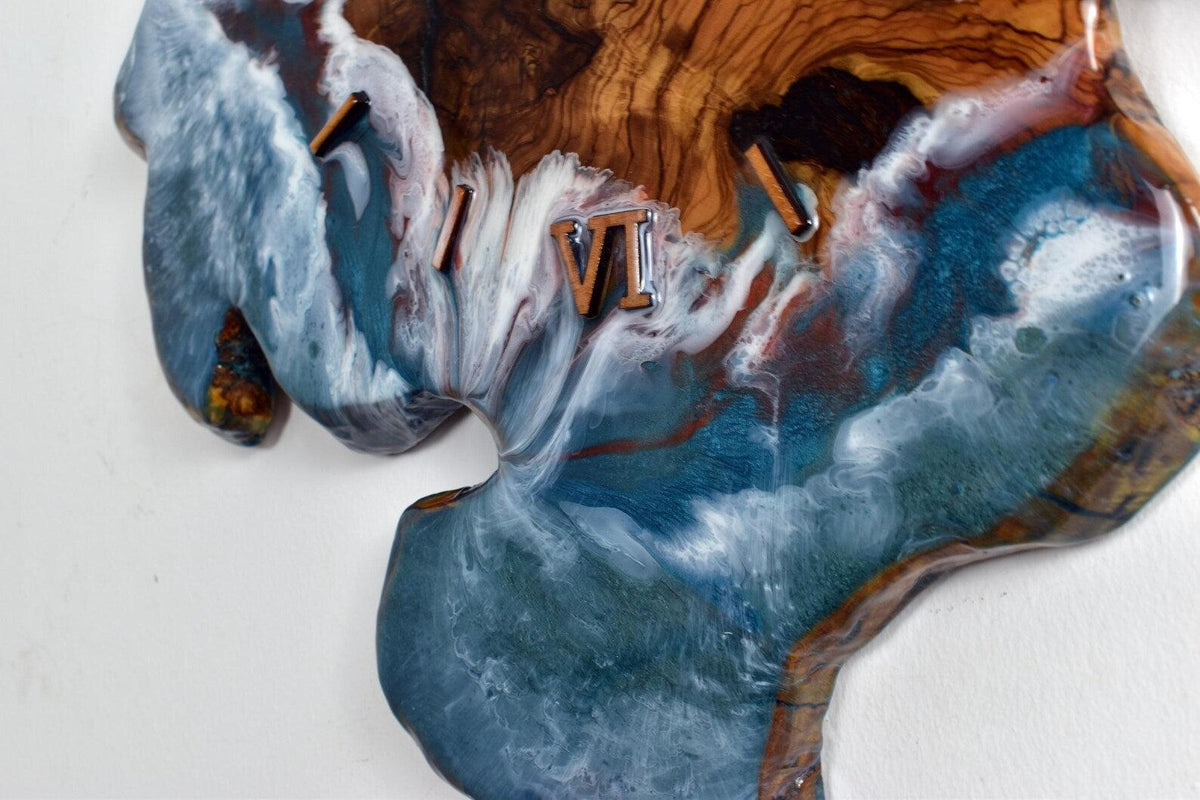 Custom Live Edge Rosewood Wall Clock - Epoxy Resin Ocean Art – BEESARI